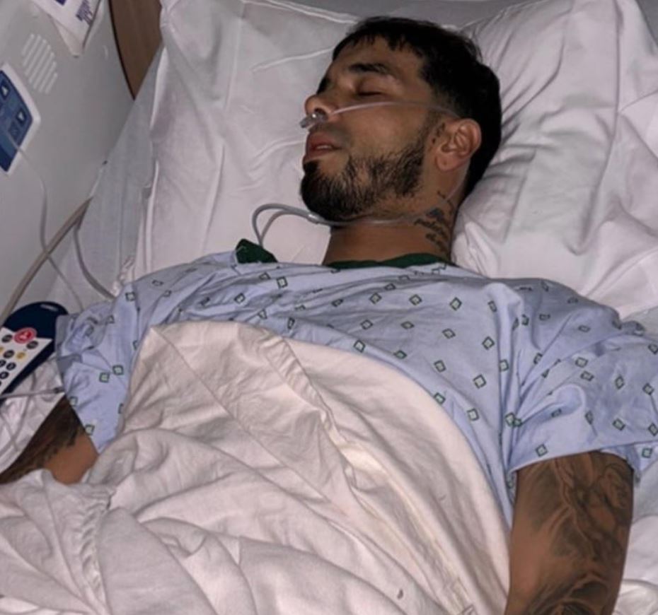 Anuel AA fue hospitalizado de emergencia este domingo